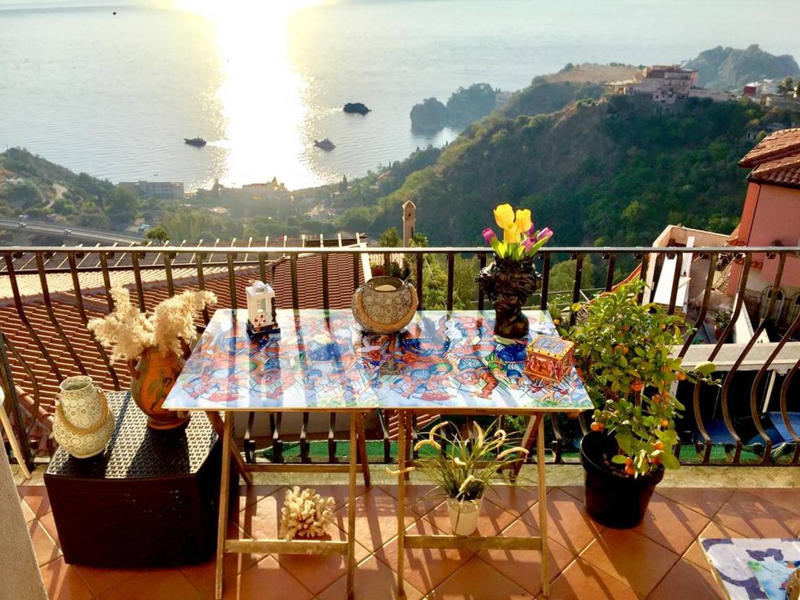 160 M² Apartment ∙ 2 Bedrooms ∙ 6 Guests - Taormina
