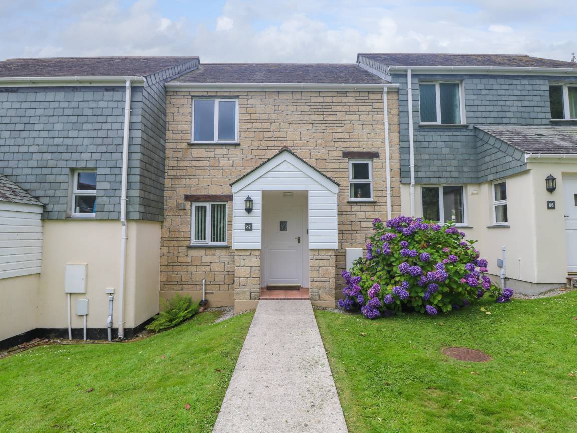 Cottage ∙ 3 Bedrooms ∙ 5 Guests - Penryn