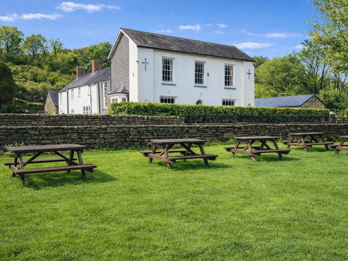 Cottage ∙ 6 Bedrooms ∙ 12 Guests - Llansteffan