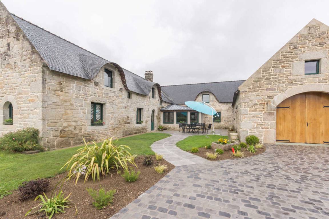 223 M² Gîte ∙ 6 Chambres ∙ 12 Personnes - Arzano
