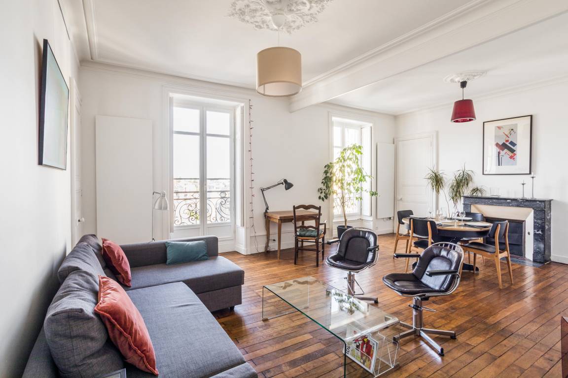 77 M² Apartment ∙ 2 Bedrooms ∙ 3 Guests - Nantes