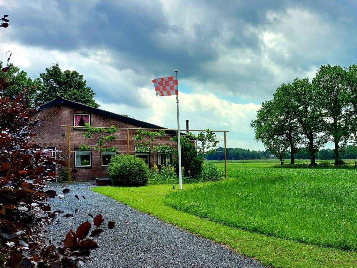 80 M² Maison De Vacances ∙ 2 Chambres ∙ 4 Personnes - Hoogstraten