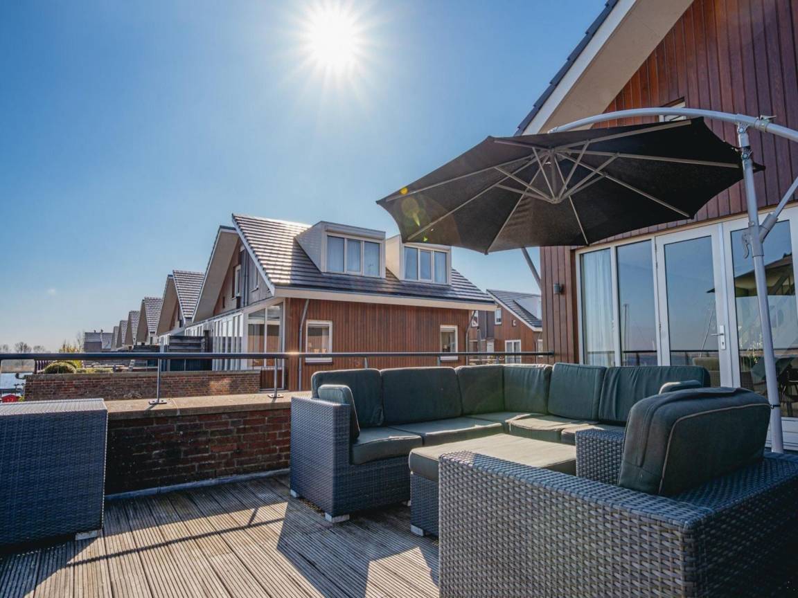 90 M² Appartement ∙ 2 Slaapkamers ∙ 4 Gasten - Heemskerk