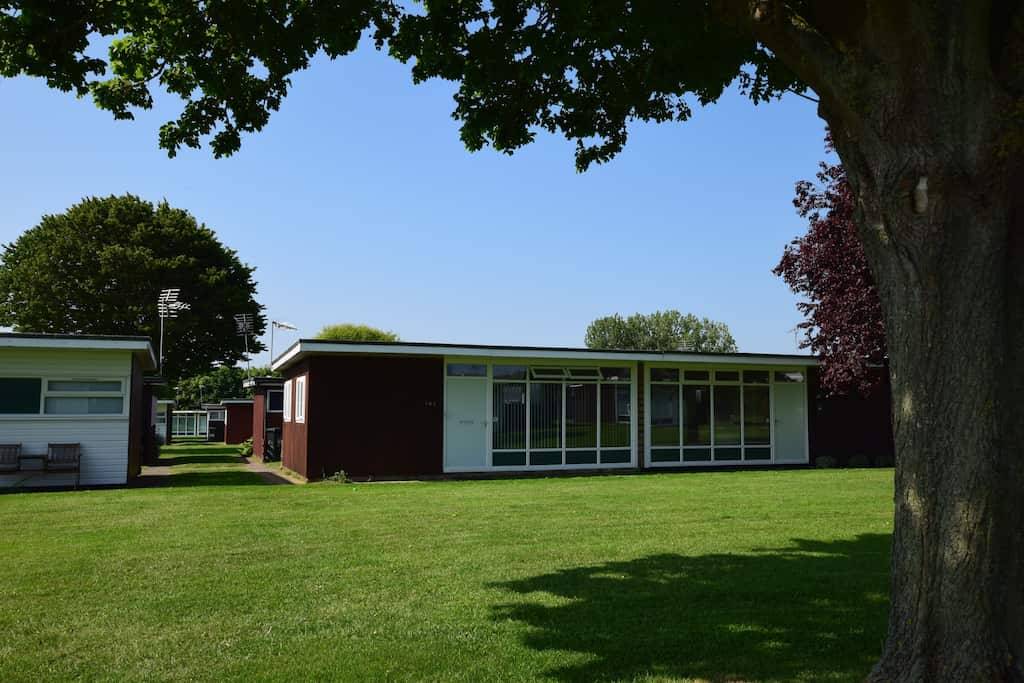 Chalet ∙ 2 Bedrooms ∙ 4 Guests - Wroxham