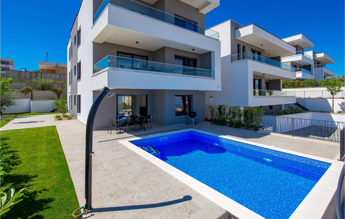 105 M² Apartment ∙ 3 Bedrooms ∙ 6 Guests - Cres