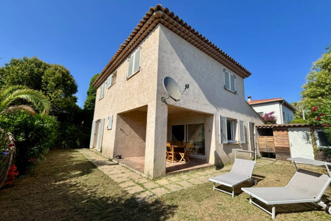 Ferienhaus ∙ 4 Schlafzimmer ∙ 6 Gäste - Nizza