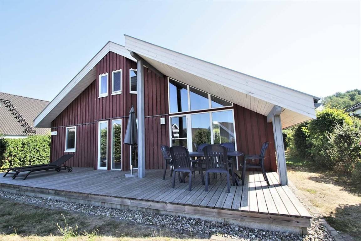 81 M² Ferienhaus ∙ 2 Schlafzimmer ∙ 6 Gäste - Müritz