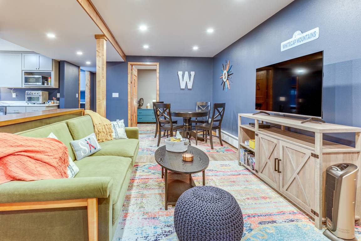 74 M² Ferienwohnung ∙ 2 Schlafzimmer ∙ 5 Gäste - Peninsula, MI