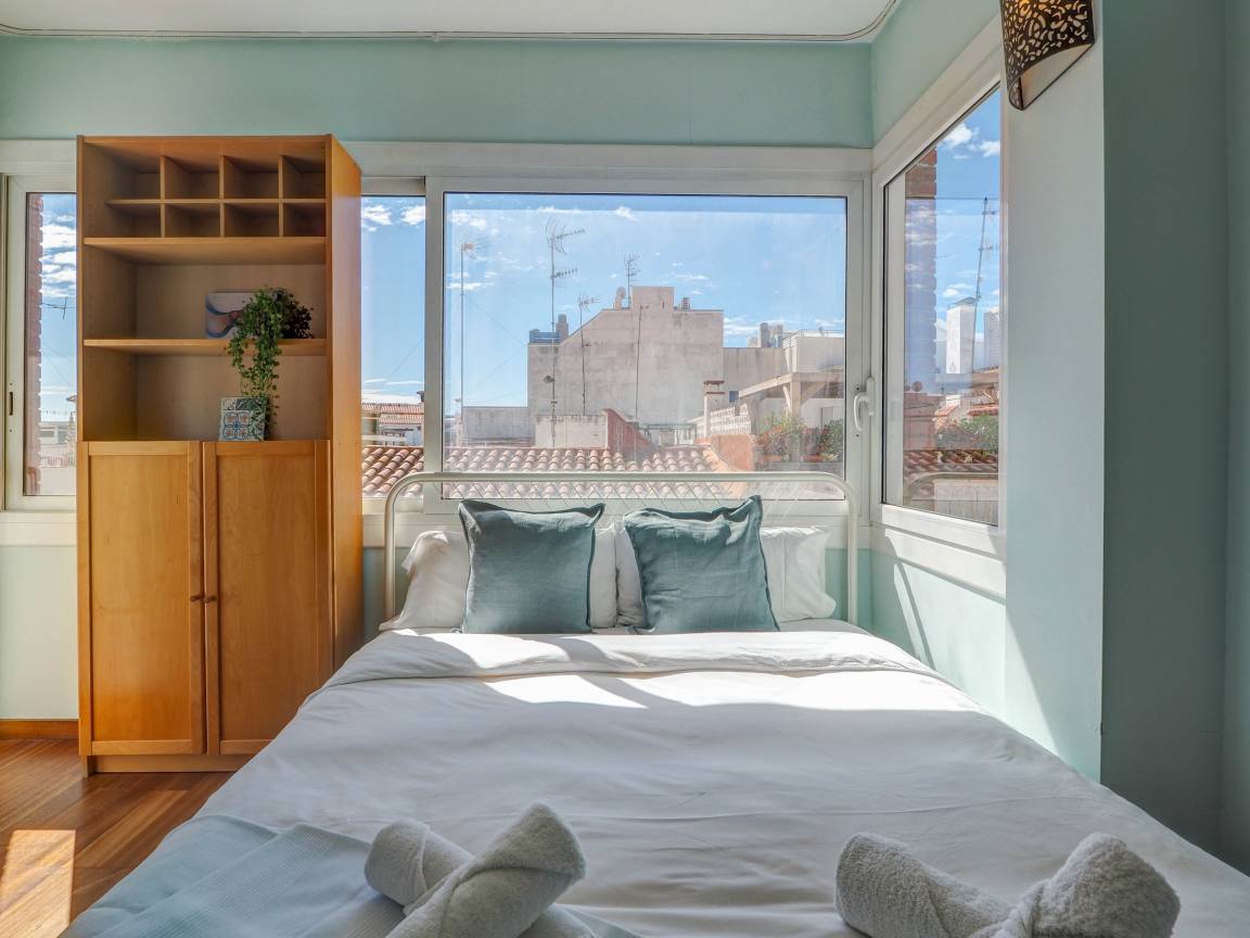 100 M² Apartment ∙ 2 Bedrooms ∙ 4 Guests - Sitges