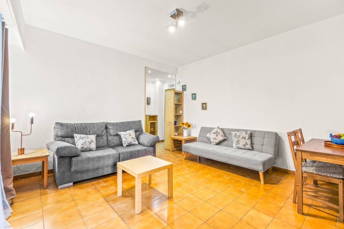 60 M² Apartamento ∙ 1 Habitación ∙ 4 Huéspedes - Elche