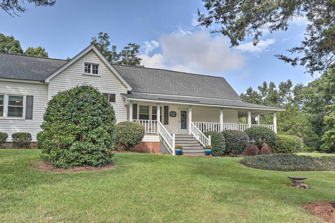 185 M² House ∙ 3 Bedrooms ∙ 8 Guests - Lexington, SC