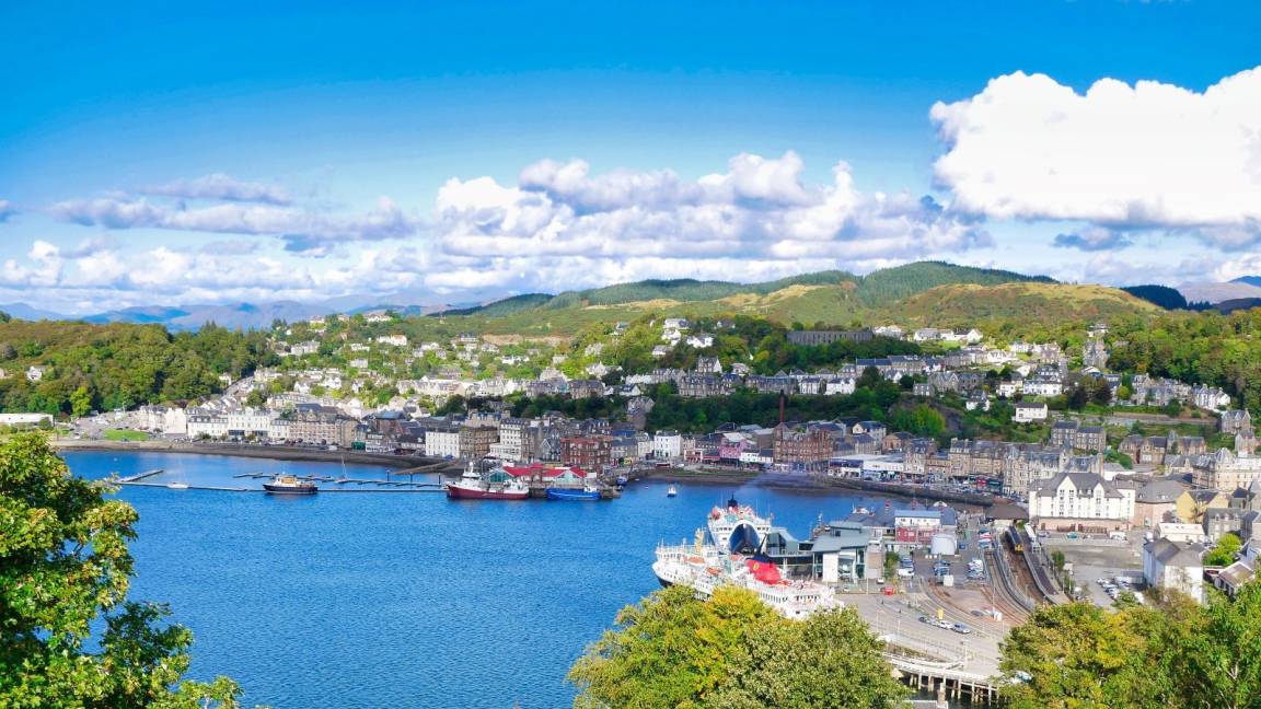 Cottage ∙ 4 Bedrooms ∙ 8 Guests - Oban