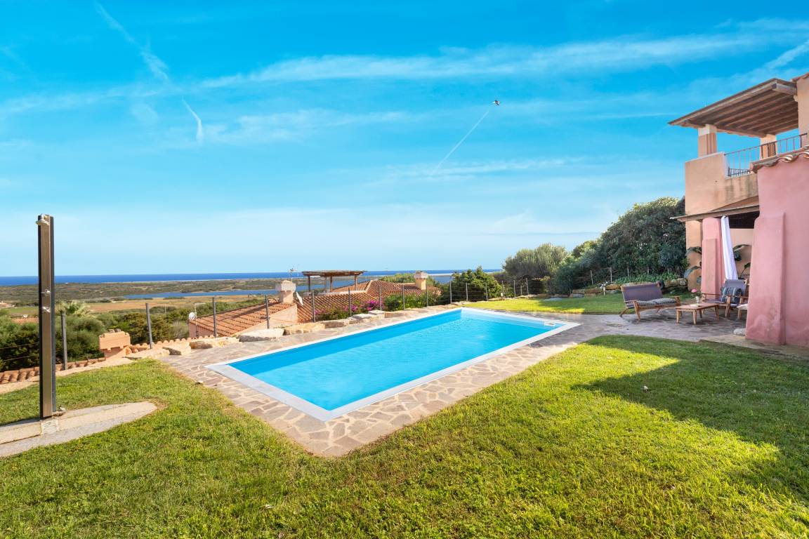 105 M² Maison De Vacances ∙ 3 Chambres ∙ 6 Personnes - Stintino