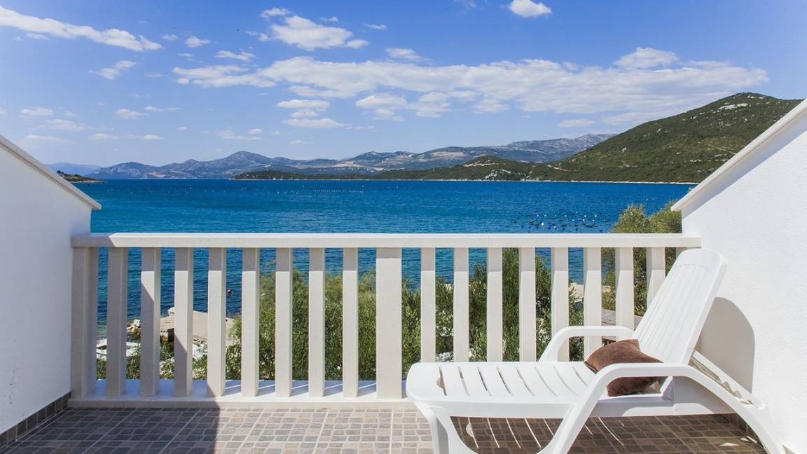 25 M² Hotel ∙ 1 Slaapkamer ∙ 2 Gasten - Neum