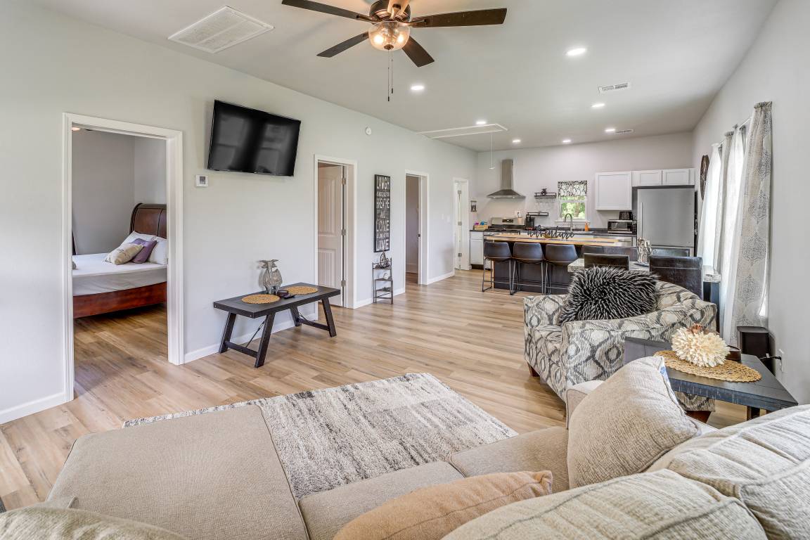 90 M² House ∙ 2 Bedrooms ∙ 4 Guests - Choctaw Casino-McAlester