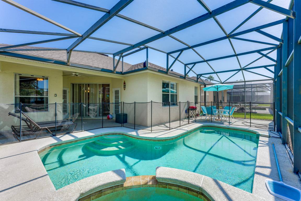 153 M² Huis ∙ 4 Slaapkamers ∙ 10 Gasten - Haines City, FL