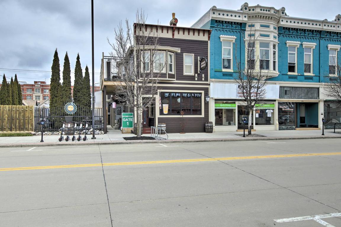 120 M² Apartment ∙ 4 Bedrooms ∙ 8 Guests - Sheboygan, WI