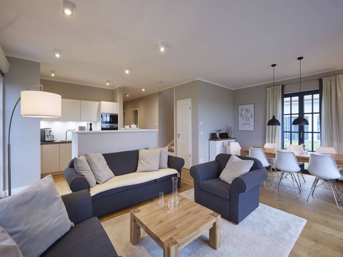 140 M² Ferienhaus ∙ 3 Schlafzimmer ∙ 8 Gäste - Rügen