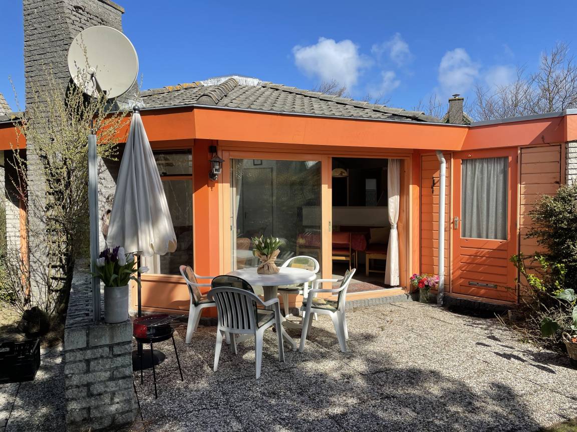 Bungalow ∙ 2 Bedrooms ∙ 4 Guests - Texel