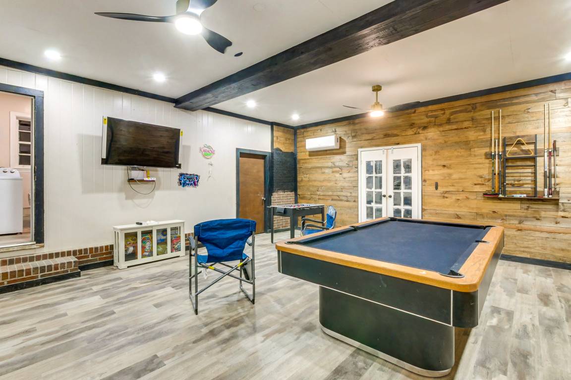 148 M² House ∙ 2 Bedrooms ∙ 8 Guests - Montezuma, GA