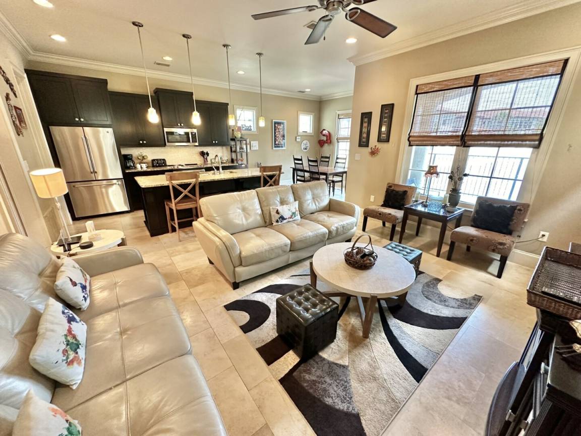 198 M² Ferienhaus ∙ 4 Schlafzimmer ∙ 11 Gäste - Florida