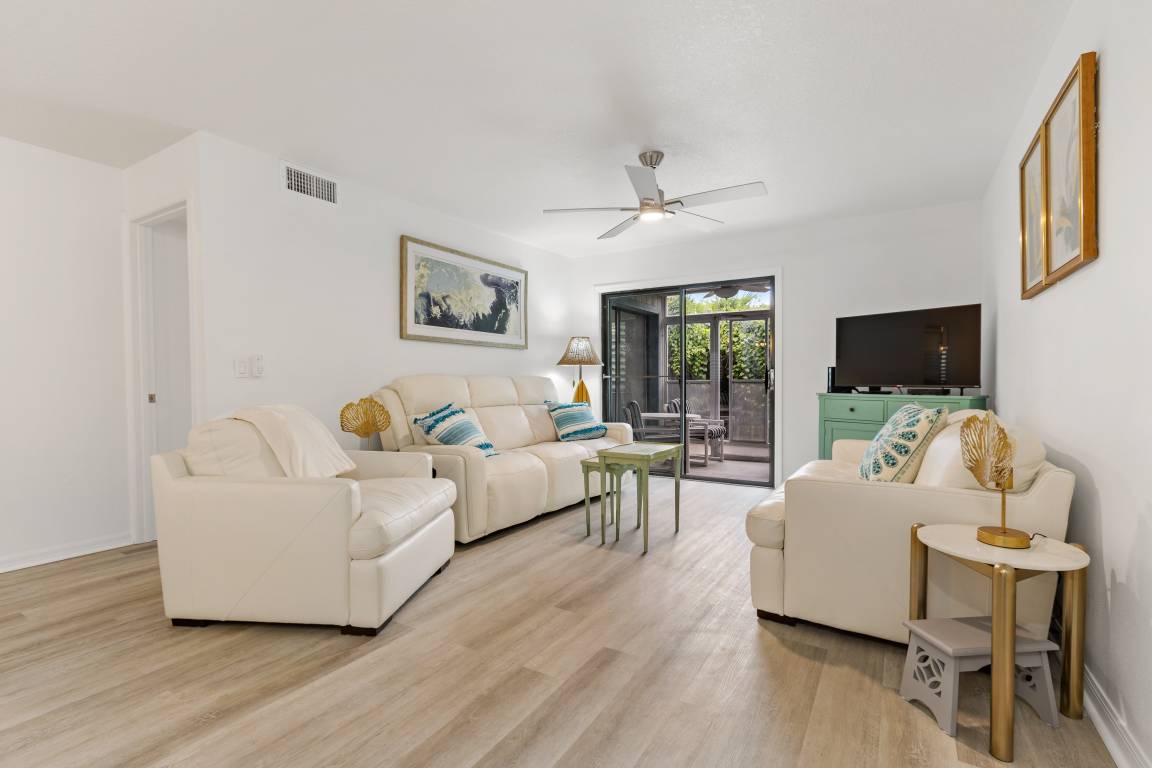 102 M² Condo ∙ 2 Bedrooms ∙ 4 Guests - New Smyrna Beach, FL