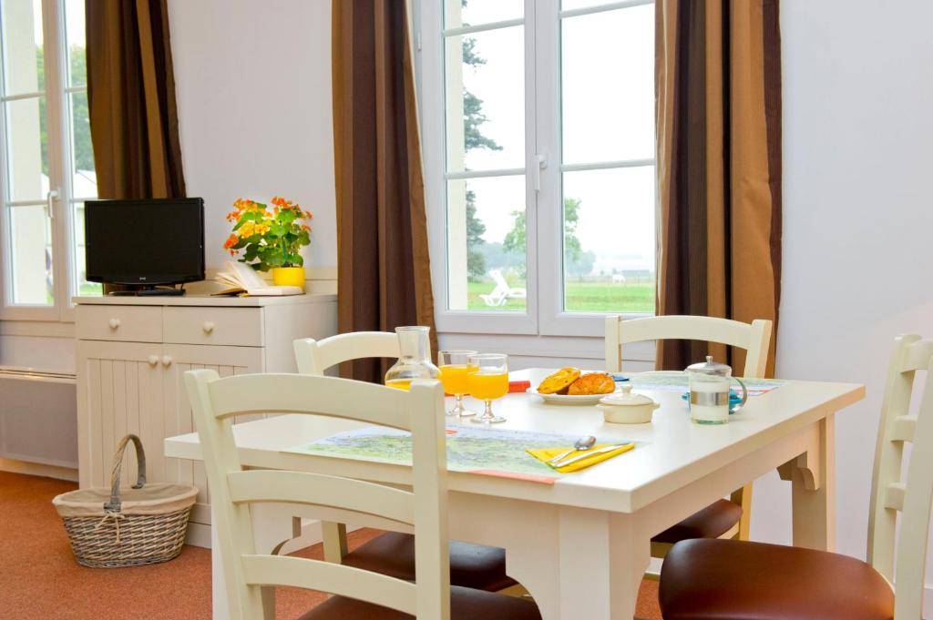 35 M² Hôtel ∙ 1 Chambre ∙ 4 Personnes - Normandie
