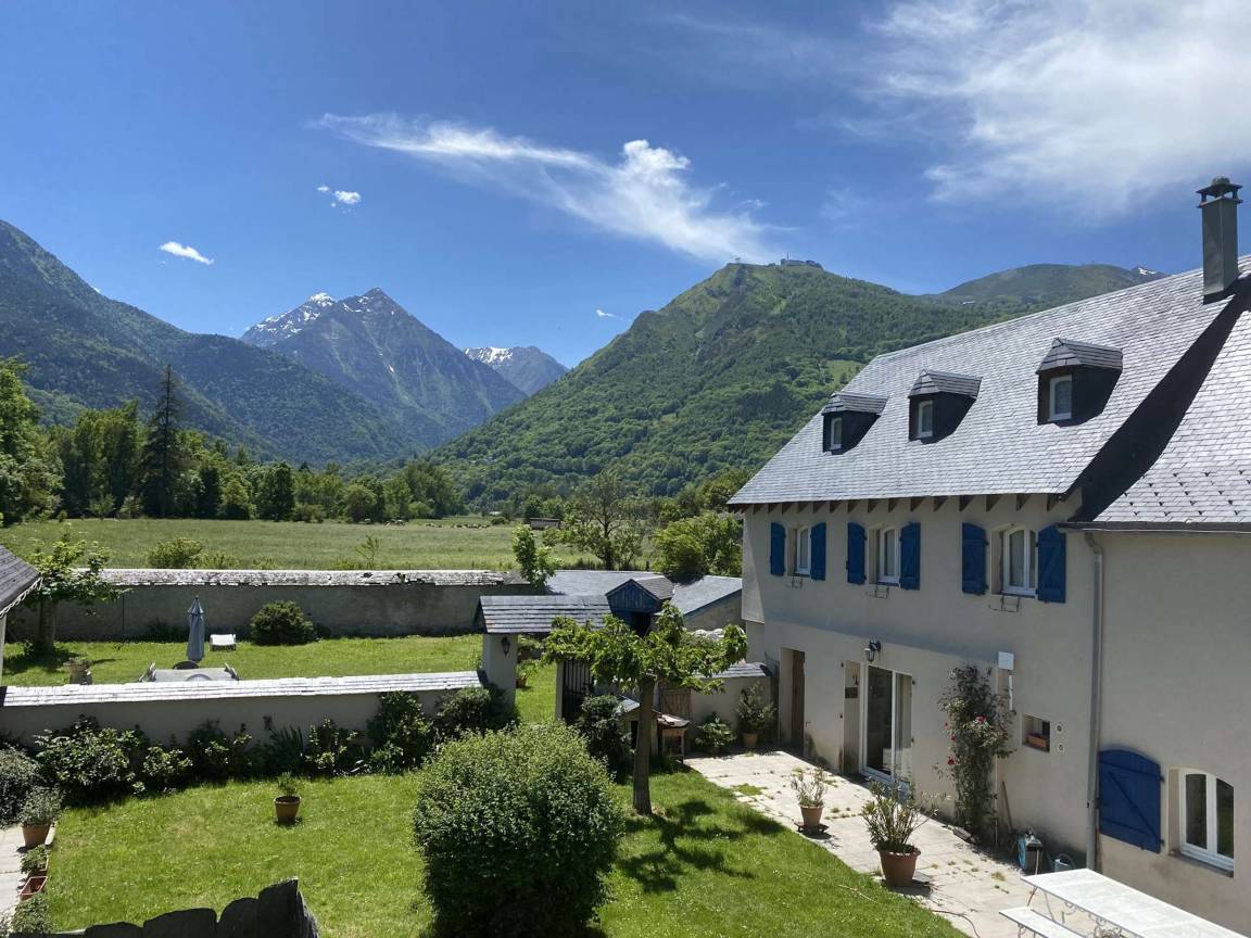 140 M² Appartement ∙ 4 Chambres ∙ 12 Personnes - Hautes-Pyrénées