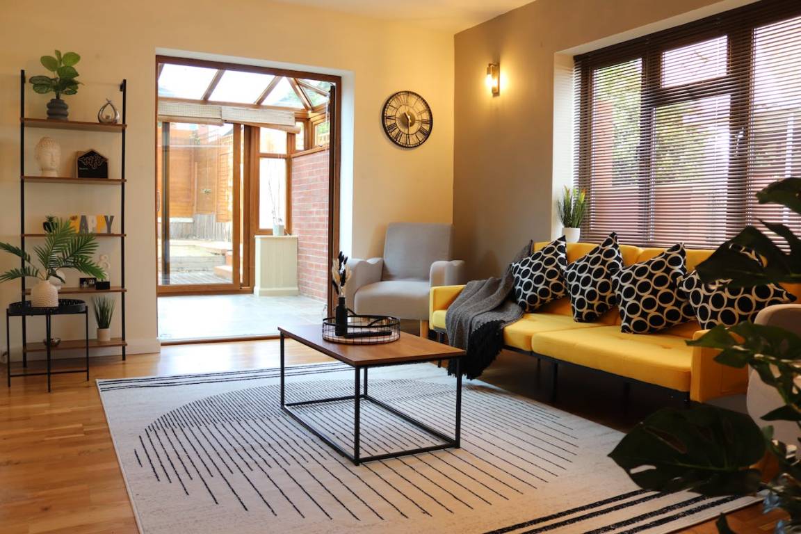 97 M² Maison De Vacances ∙ 3 Chambres ∙ 7 Personnes - Birmingham