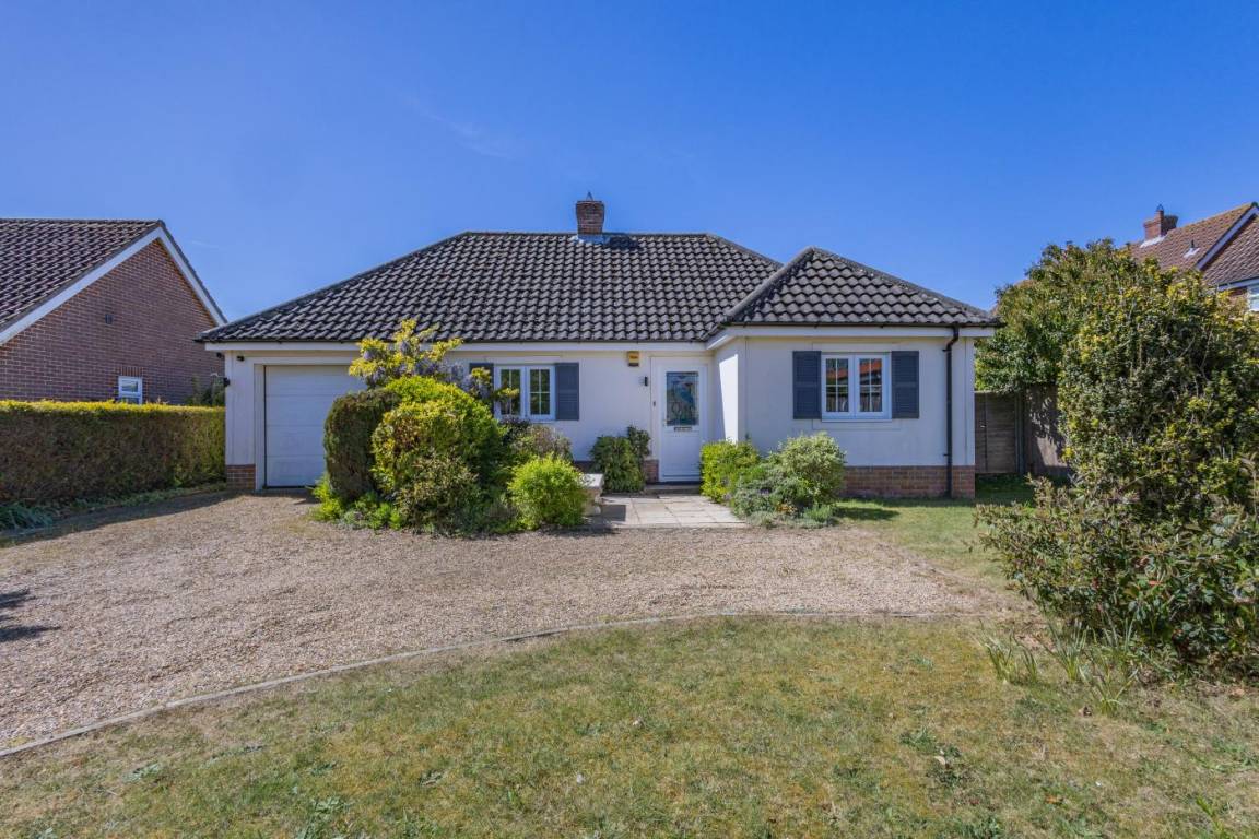 House ∙ 2 Bedrooms ∙ 4 Guests - Saxmundham