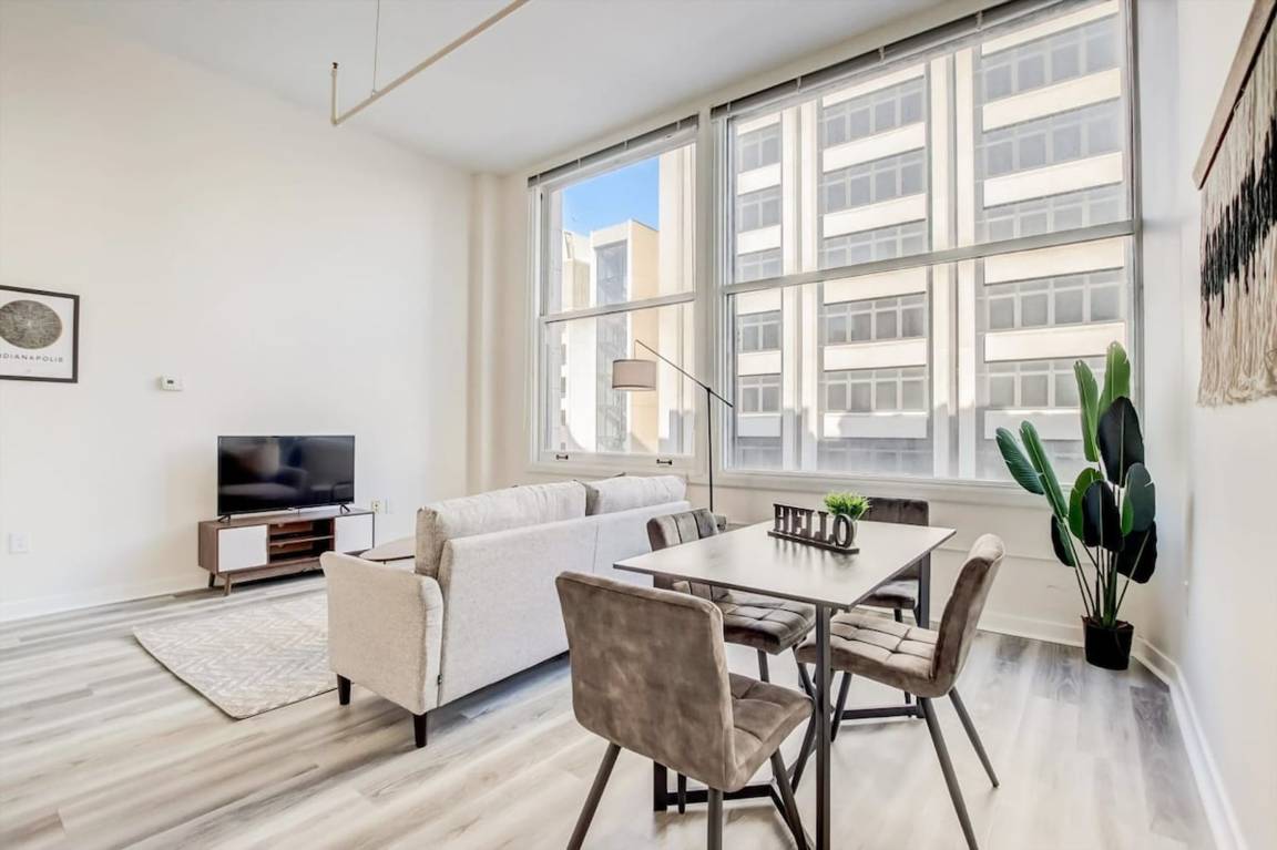 Apartment ∙ 2 Bedrooms ∙ 6 Guests - University Heights – Indianapolis
