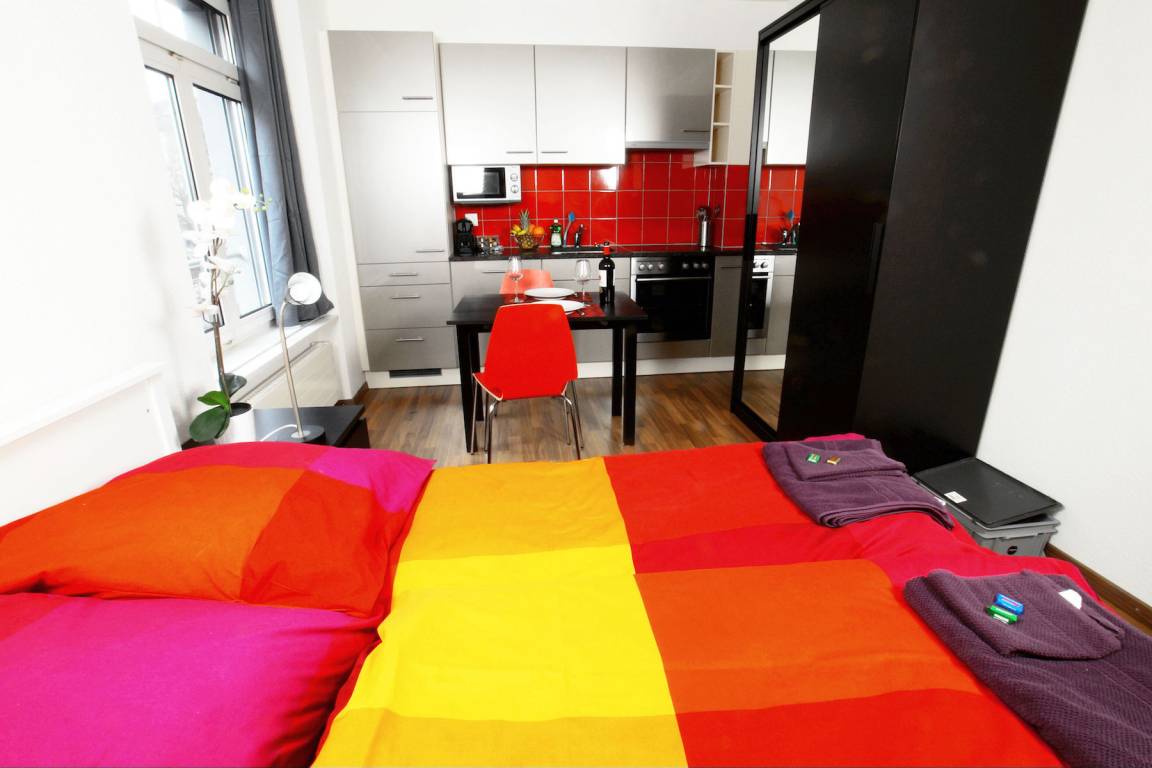 18 M² Studio Flat ∙ 2 Guests - Zurich, Switzerland
