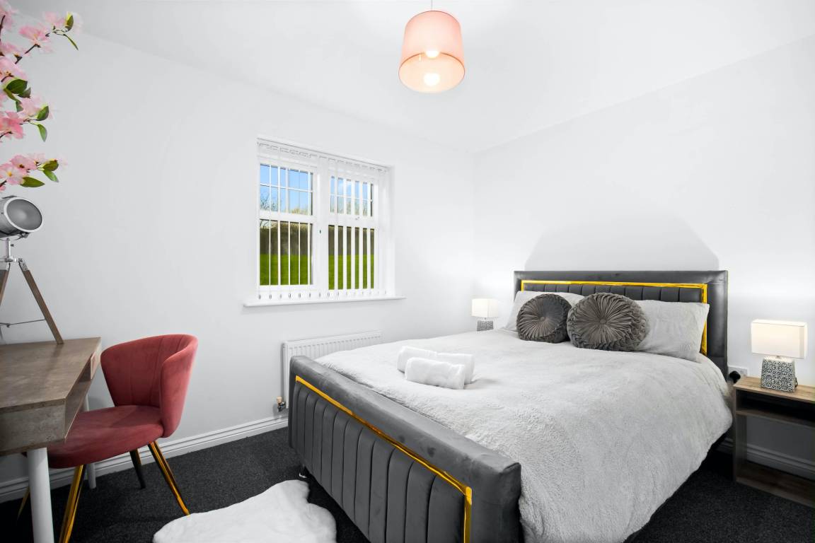 90 M² Huis ∙ 3 Slaapkamers ∙ 6 Gasten - Wolverhampton