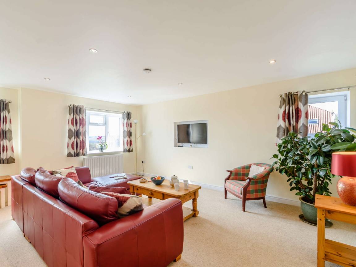 Cottage ∙ 2 Bedrooms ∙ 4 Guests - Driffield