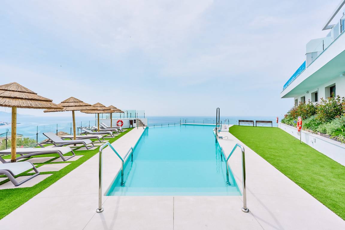 60 M² Apartamento ∙ 2 Habitaciones ∙ 4 Huéspedes - Torrox Costa