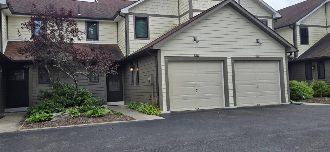 Condo ∙ 3 Bedrooms ∙ 6 Guests - Deep Creek Lake, MD