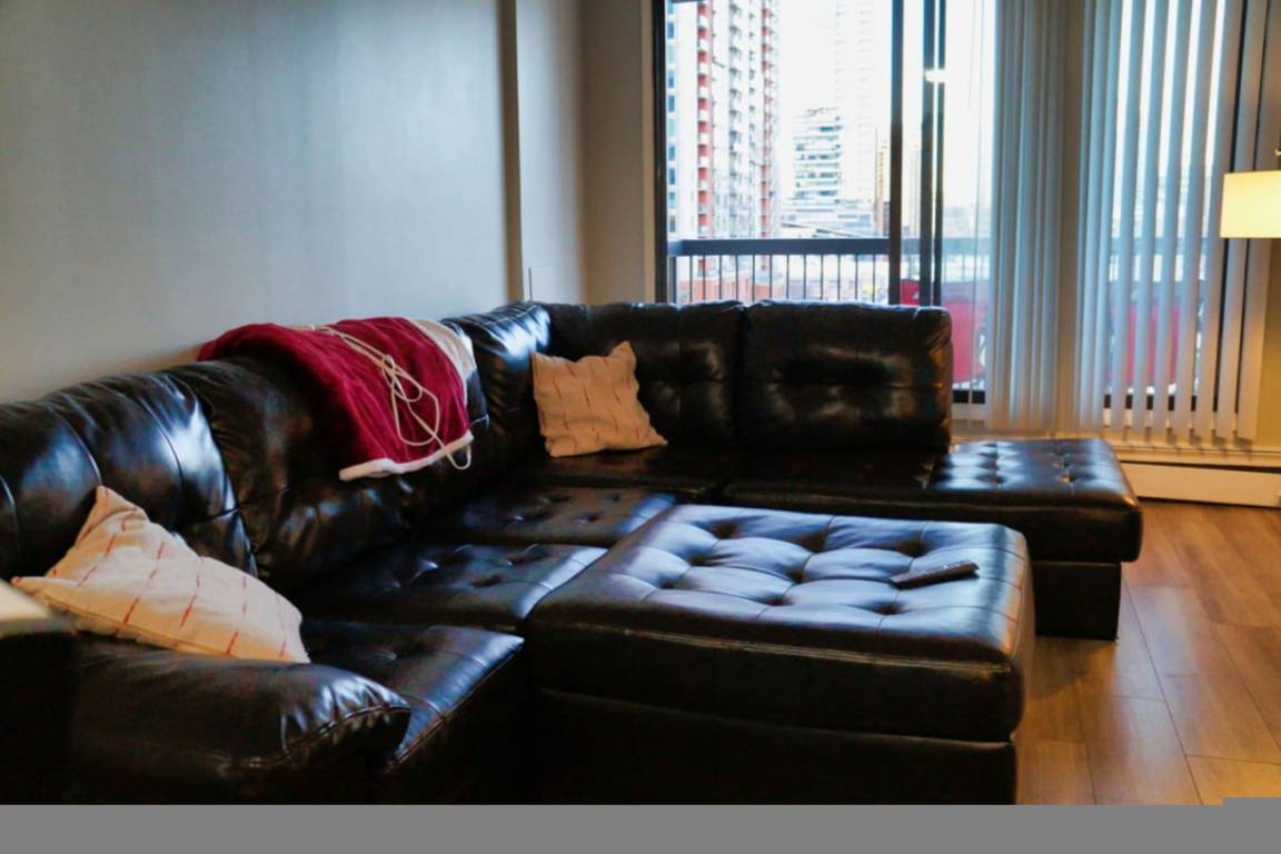 64 M² Ferienwohnung ∙ 2 Schlafzimmer ∙ 4 Gäste - Calgary