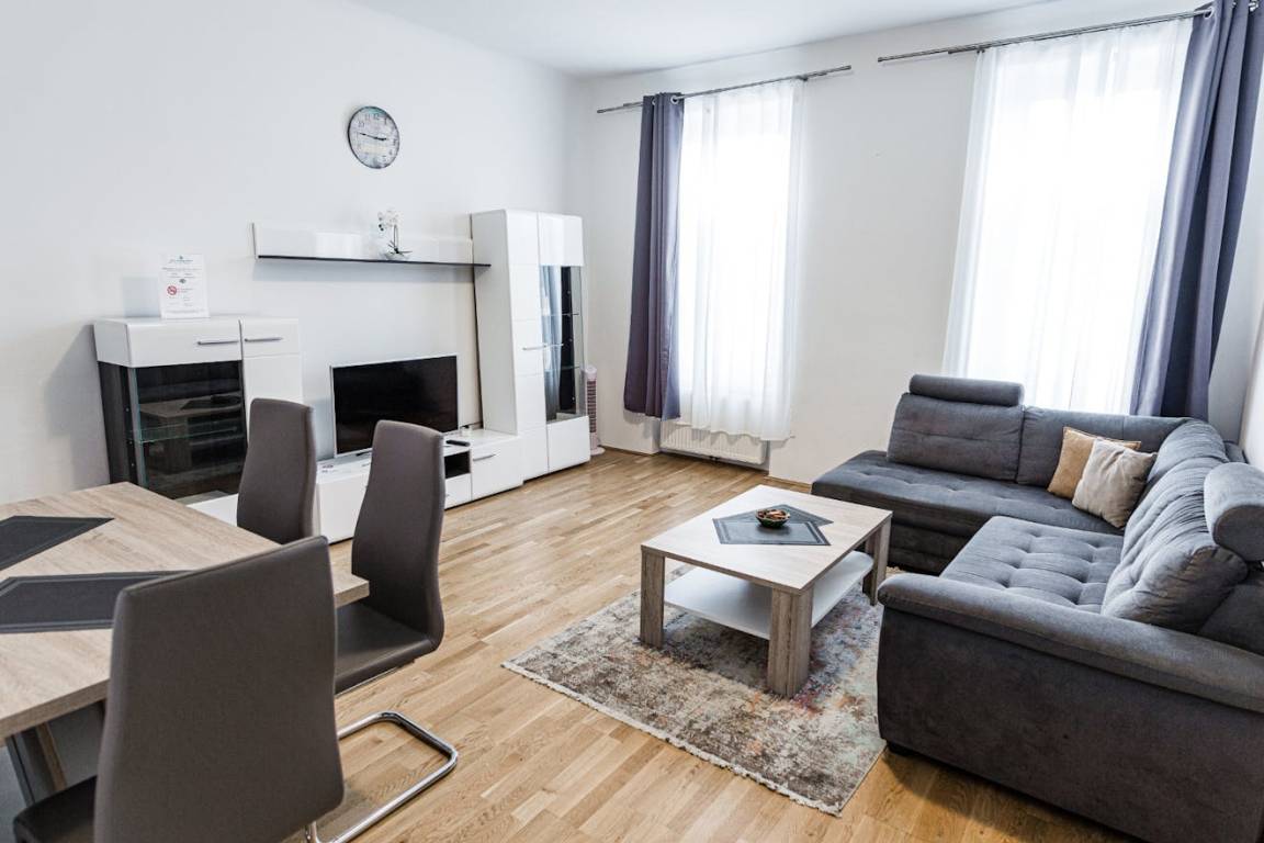 62 M² Apartment ∙ 1 Bedroom ∙ 2 Guests - Bécs