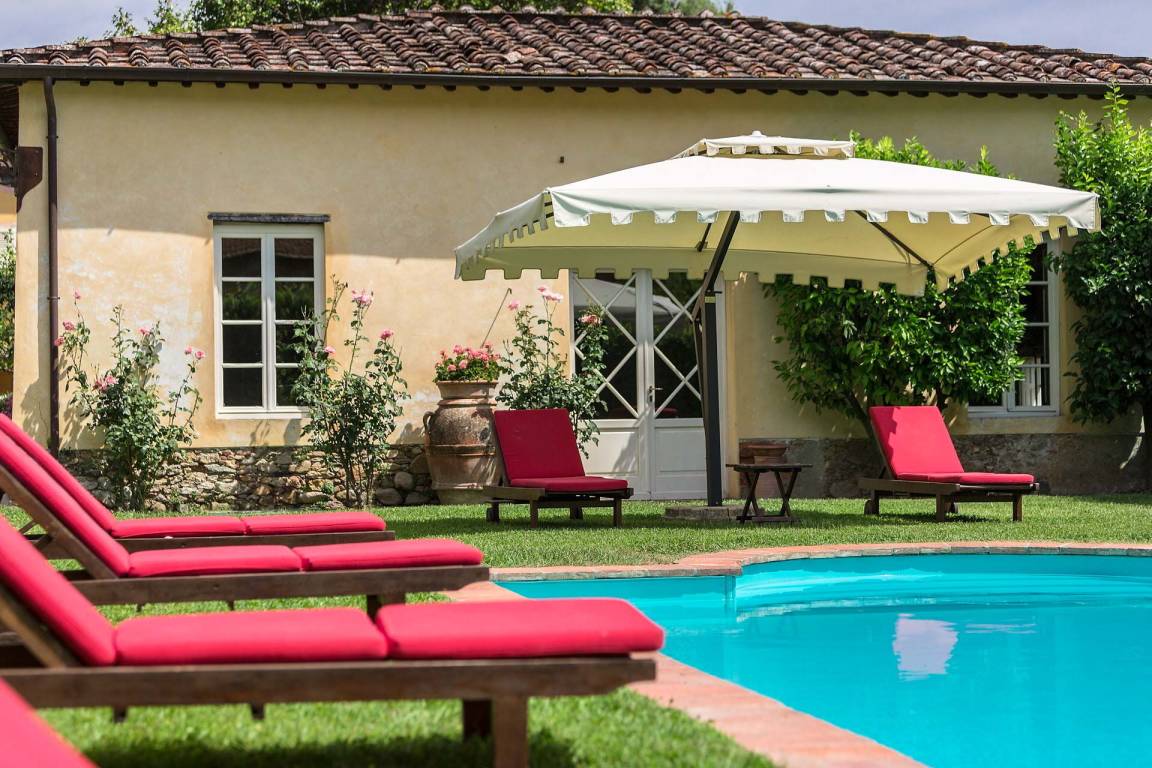 1600 M² Villa ∙ 12 Bedrooms ∙ 24 Guests - Pisa
