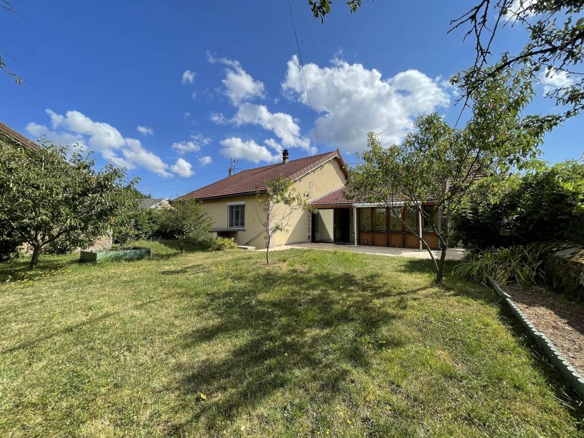 99 M² Cottage ∙ 2 Chambres ∙ 4 Personnes - Saulieu