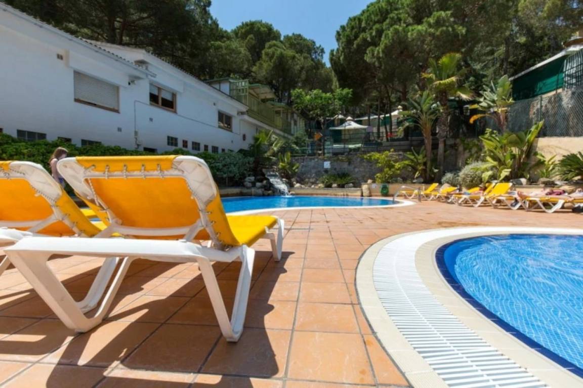 35 M² Tente ∙ 2 Chambres ∙ 5 Personnes - Calella