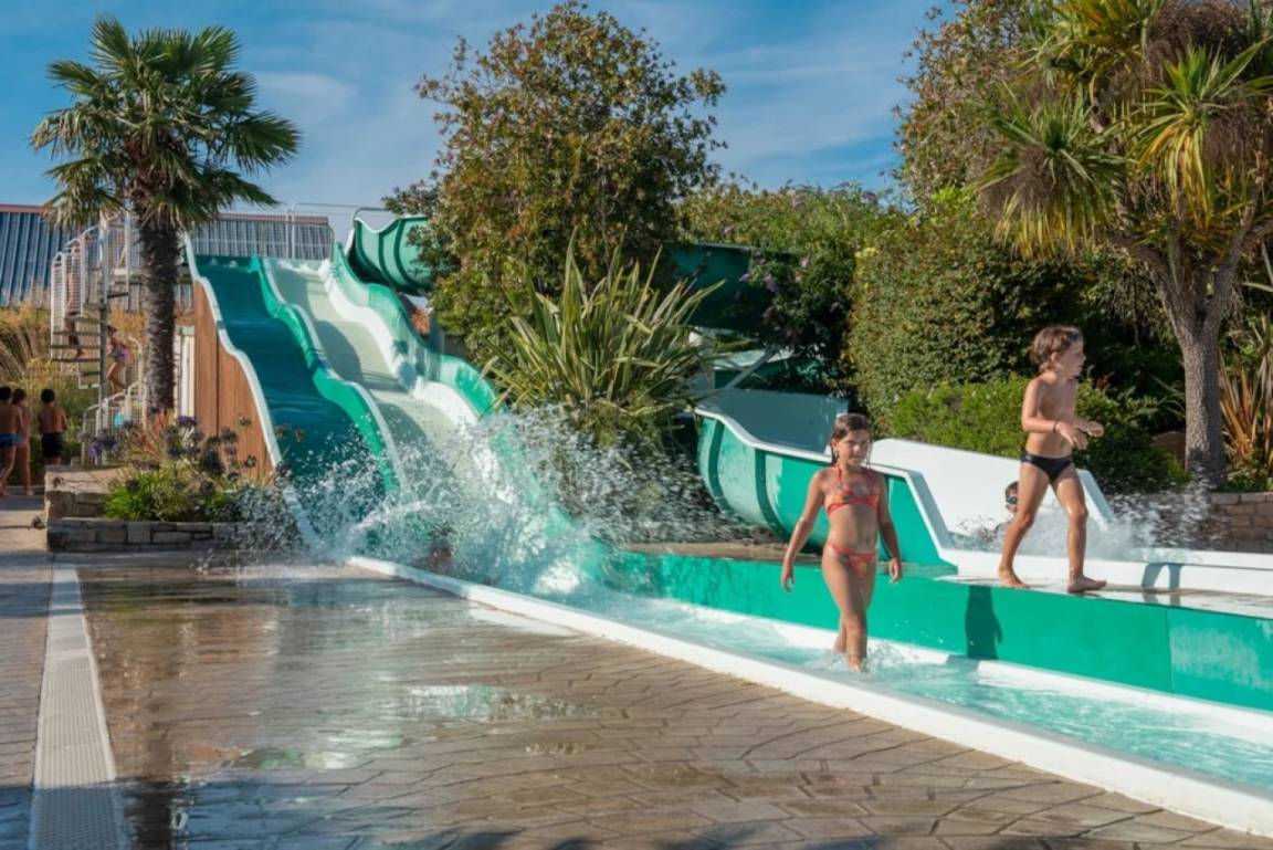 30 M² Camping-unterkunft ∙ 6 Gäste - Concarneau