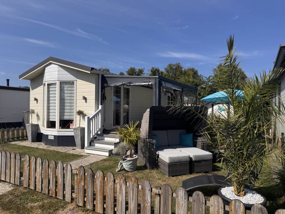35 M² Chalet ∙ 2 Slaapkamers ∙ 4 Gasten - Kamperland