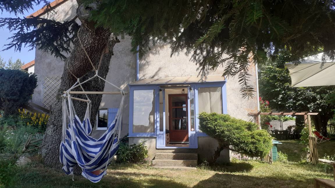60 M² Appartement ∙ 2 Chambres ∙ 6 Personnes - Langogne