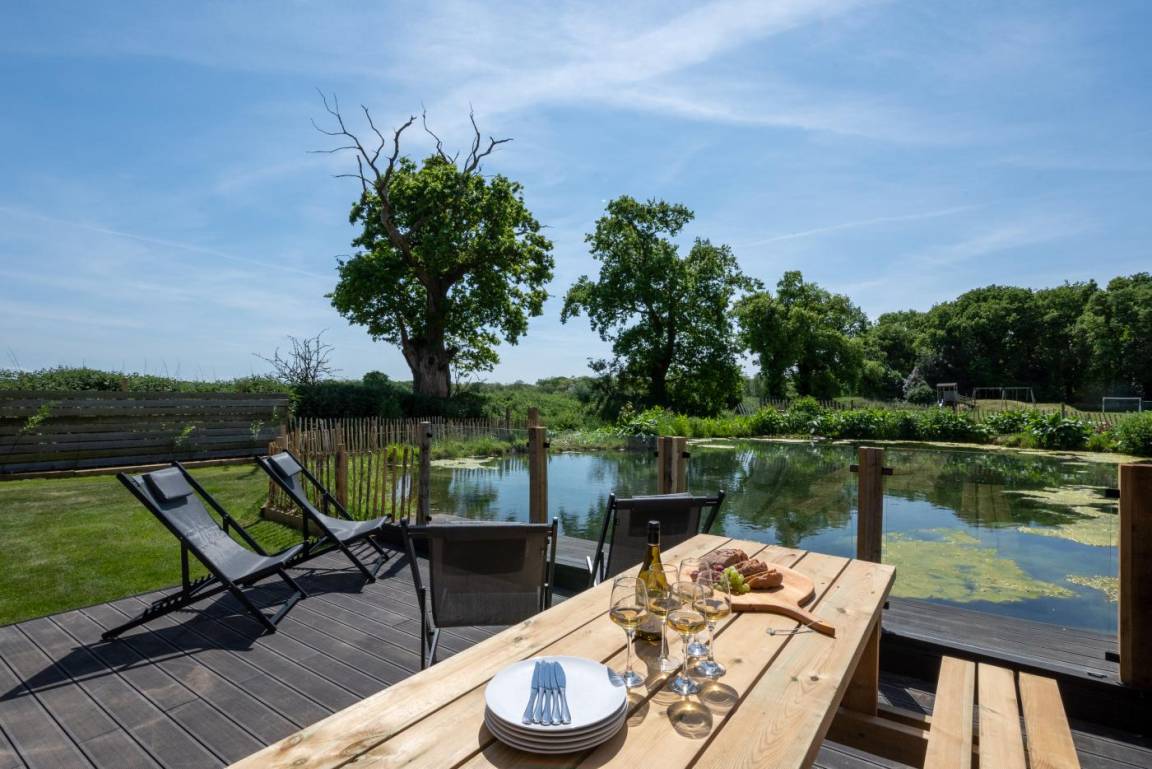 Cottage ∙ 5 Bedrooms ∙ 10 Guests - Holt