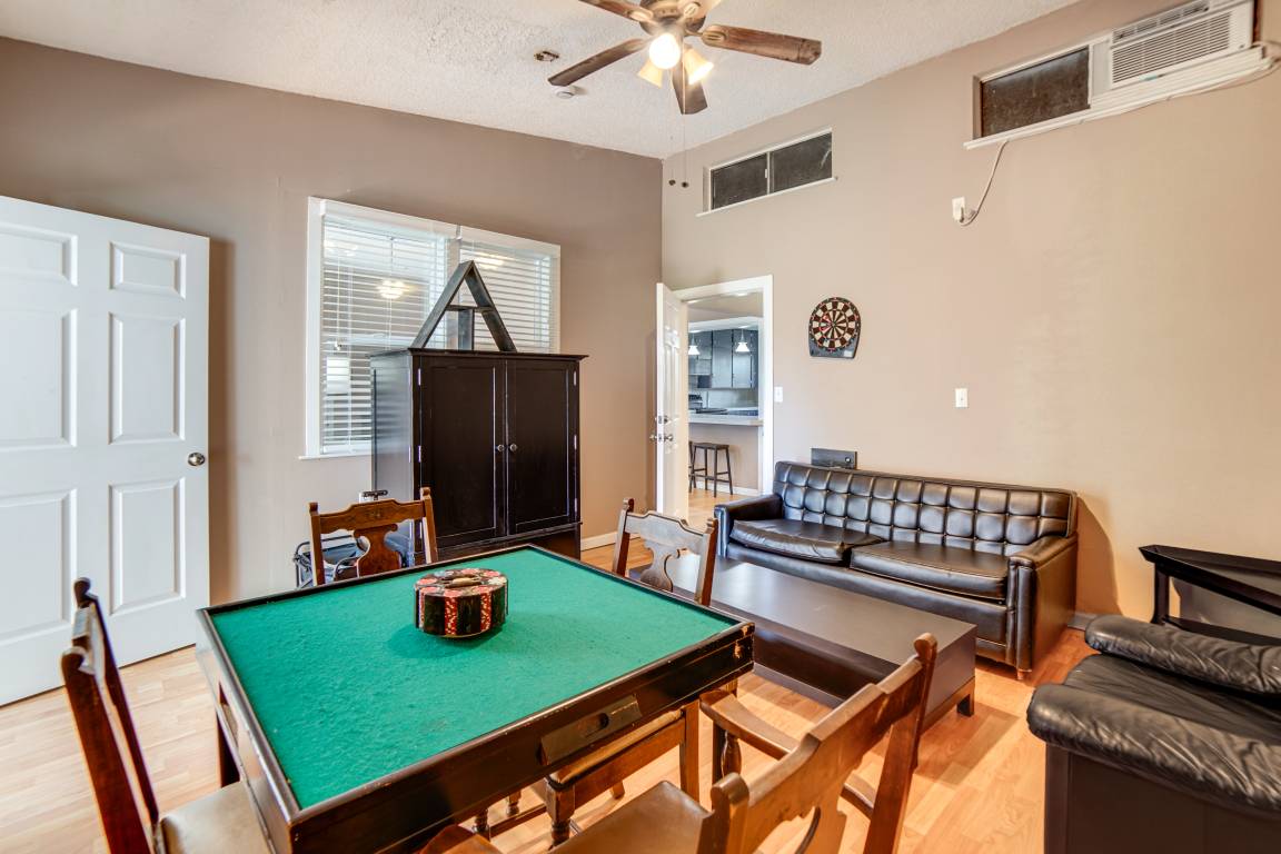 297 M² House ∙ 4 Bedrooms ∙ 12 Guests - Lakeport, CA