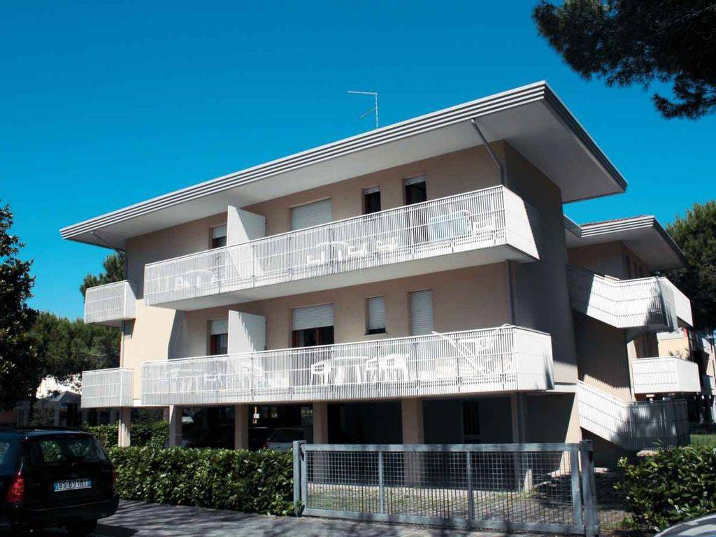 Holiday Apartment With Balcony And Air Conditioning