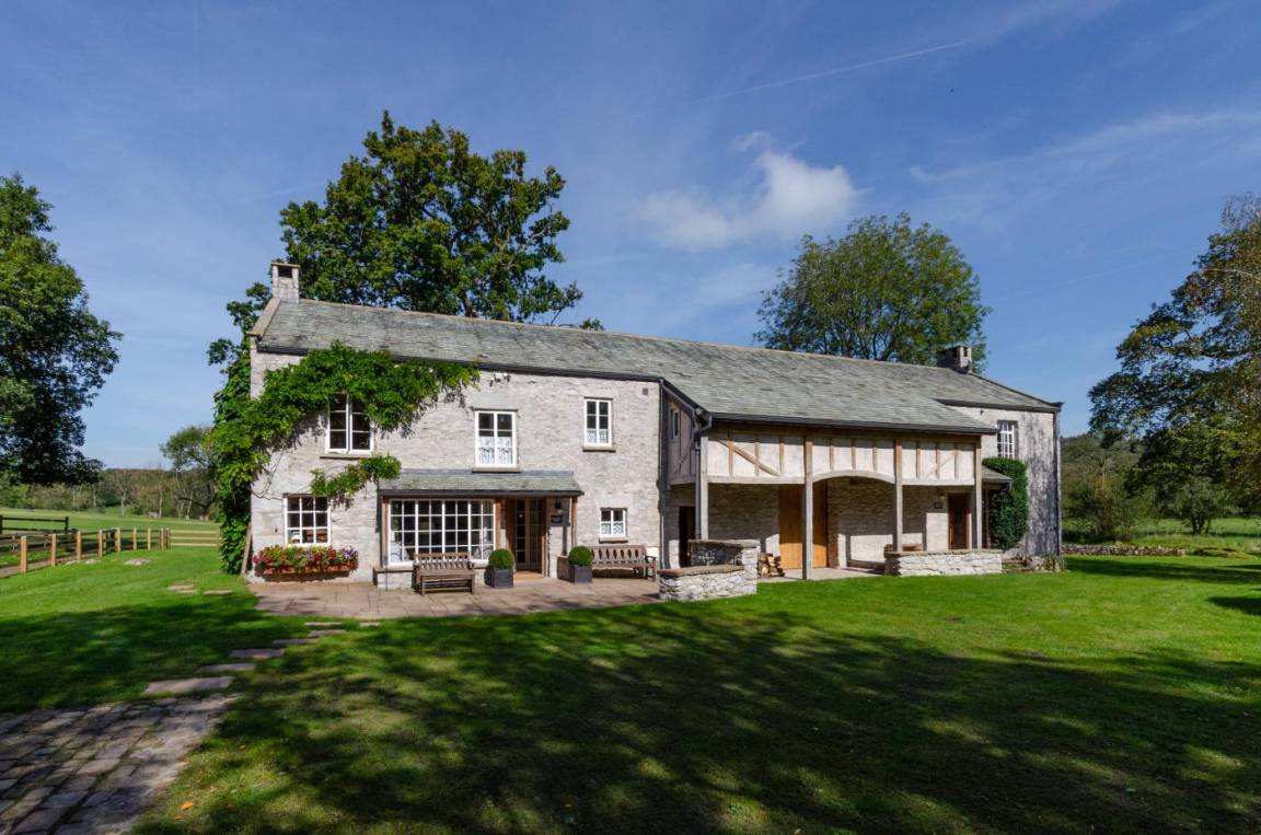 Cottage ∙ 3 Bedrooms ∙ 6 Guests - Carnforth