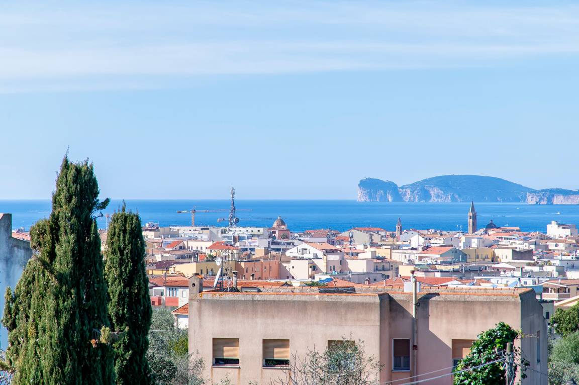 180 M² Maison De Vacances ∙ 3 Chambres ∙ 8 Personnes - Alghero