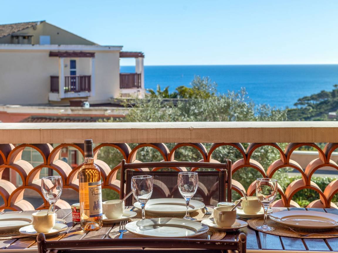 28 M² House ∙ 1 Bedroom ∙ 4 Guests - Agay